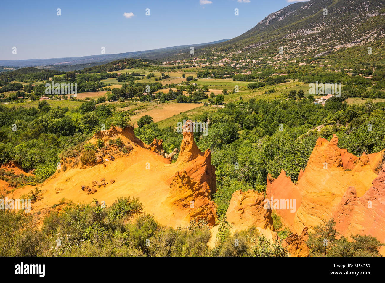 Color ocher hi-res stock photography and images - Alamy