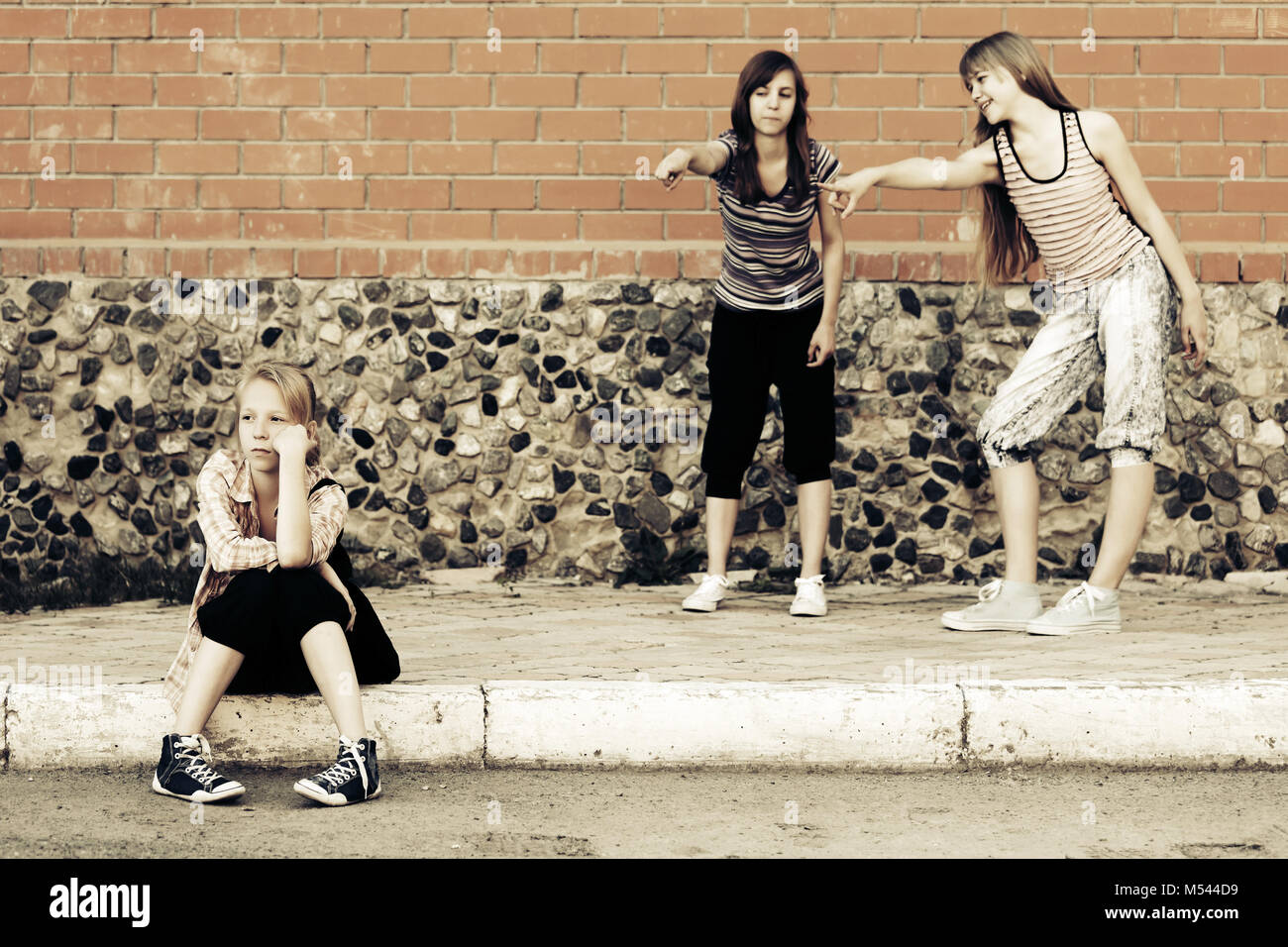 Teen girls arguing hi-res stock photography and images - Alamy