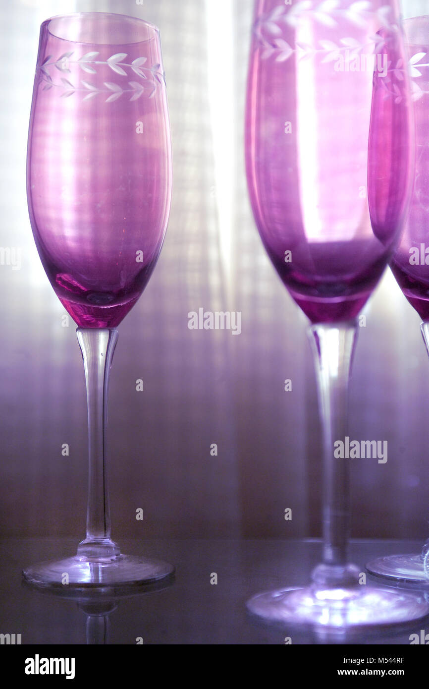 Pink champagne flutes Stock Photo - Alamy