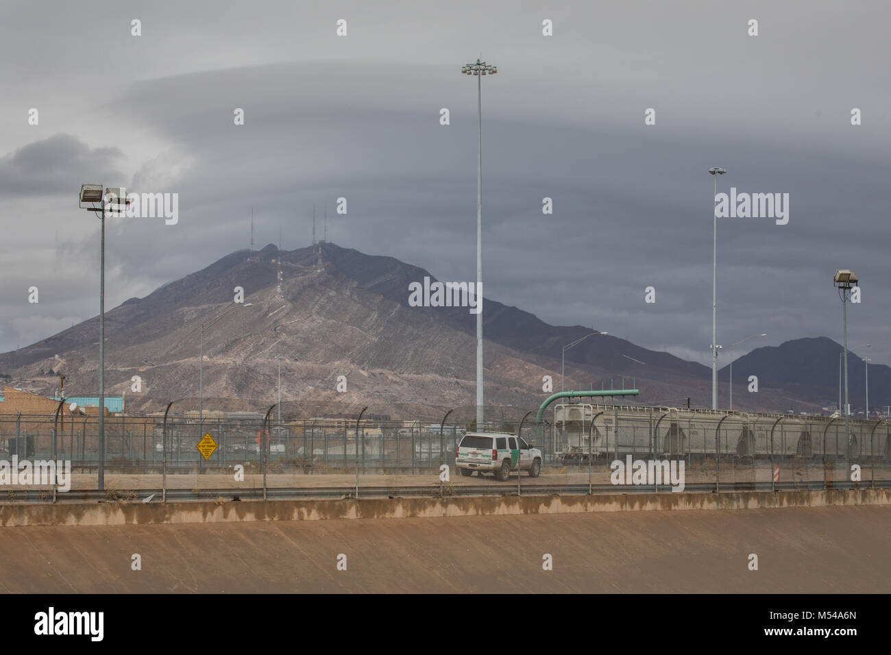 Us customs border protection patrol hi-res stock photography and images ...