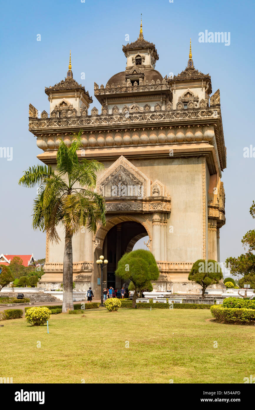 French architecture vientiane laos hi-res stock photography and images ...