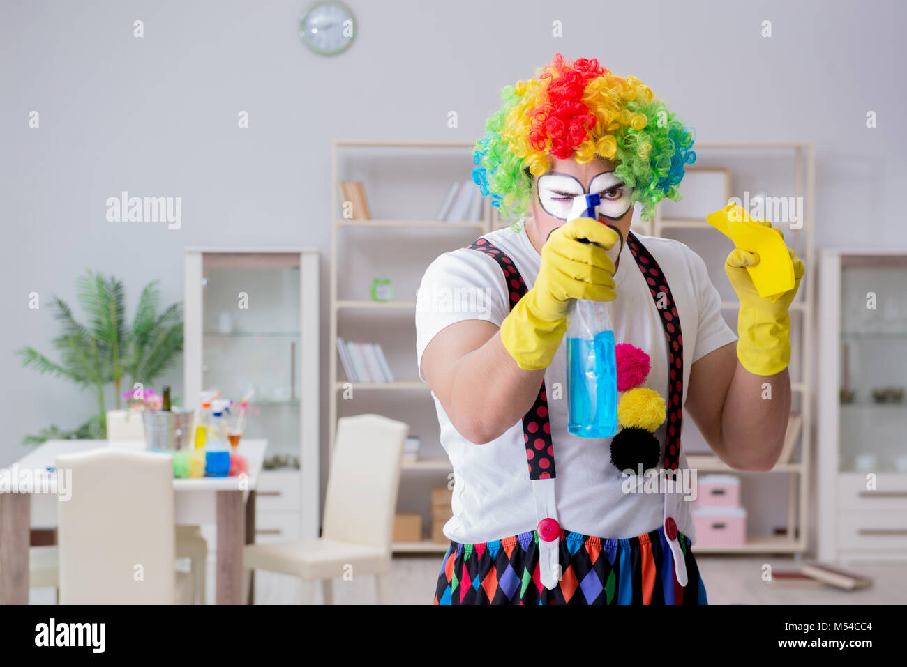 Cleaner cleaning comedy hi-res stock photography and images - Alamy