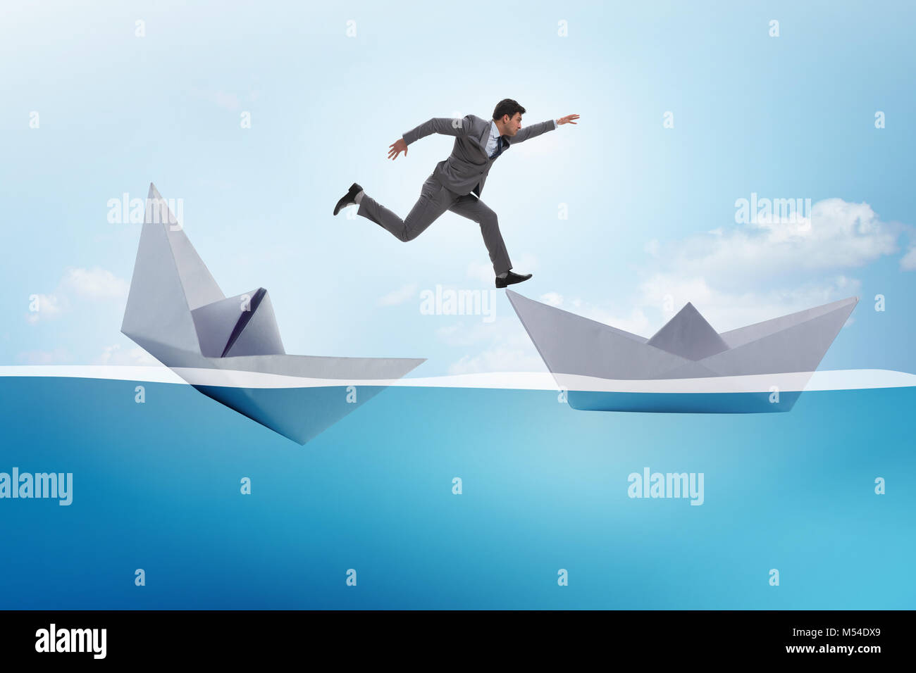 Sinking ship metaphor hi-res stock photography and images - Alamy