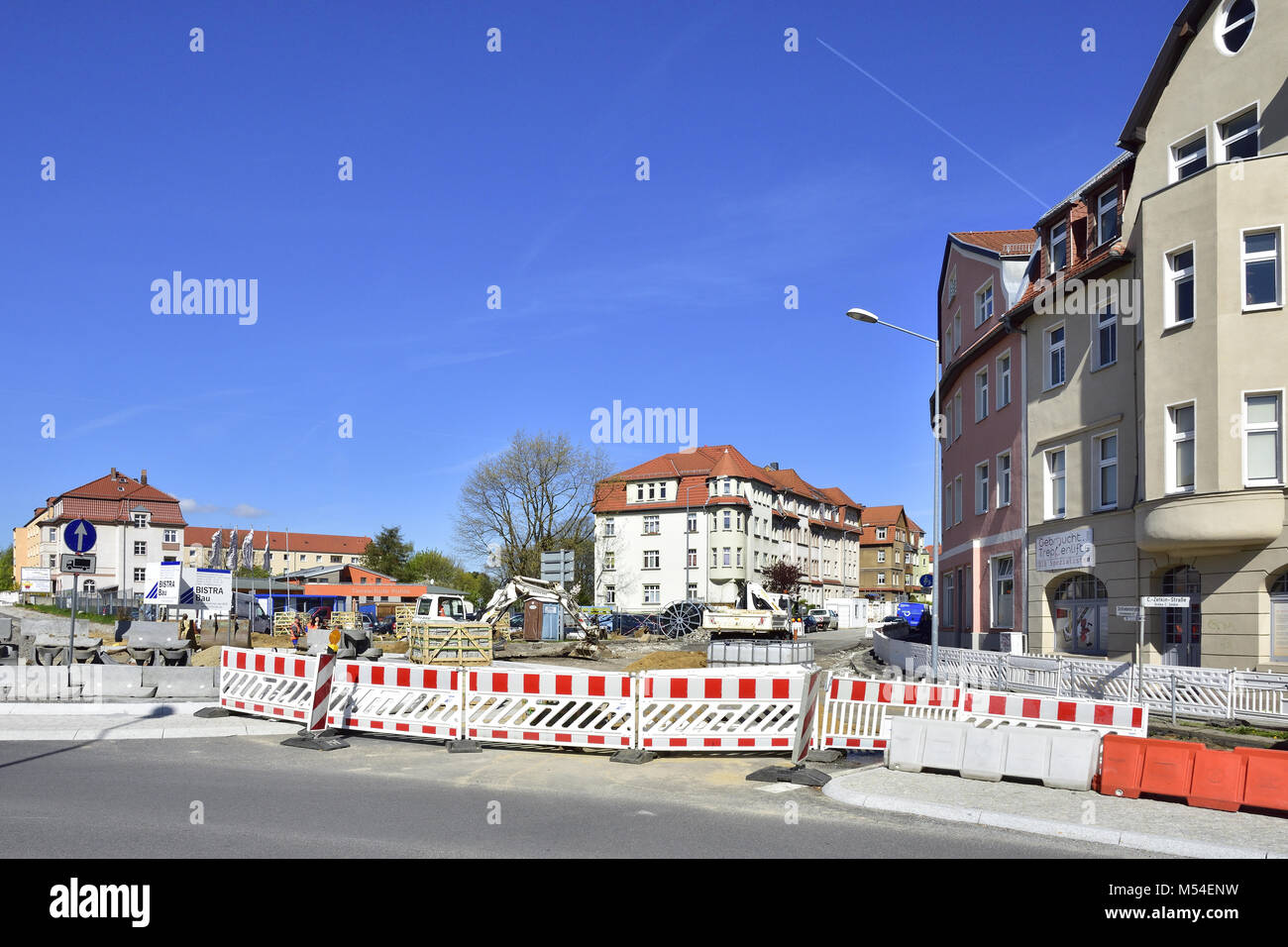 Traffic roundabout island hi-res stock photography and images - Alamy