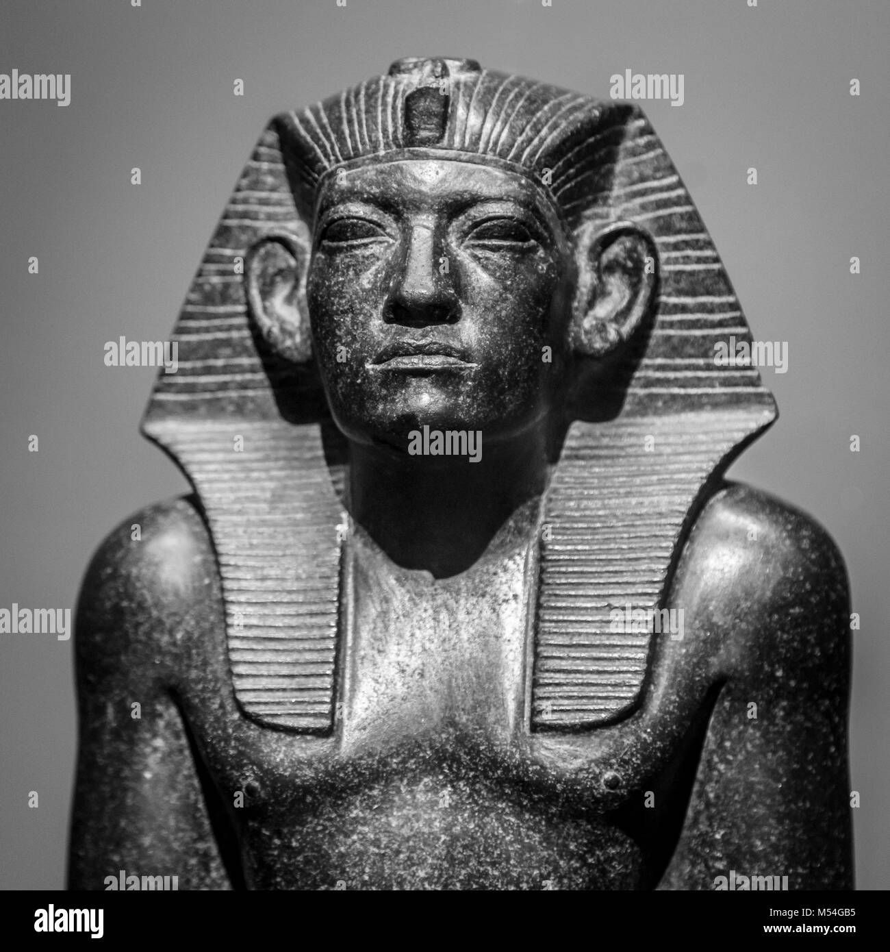 Egypt statue of Ramses the Great Stock Photo - Alamy