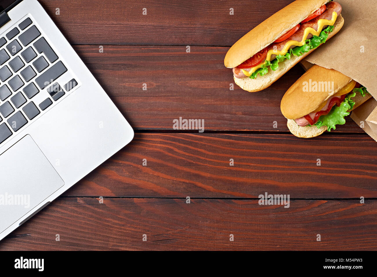 Office workspace hi-res stock photography and images - Alamy