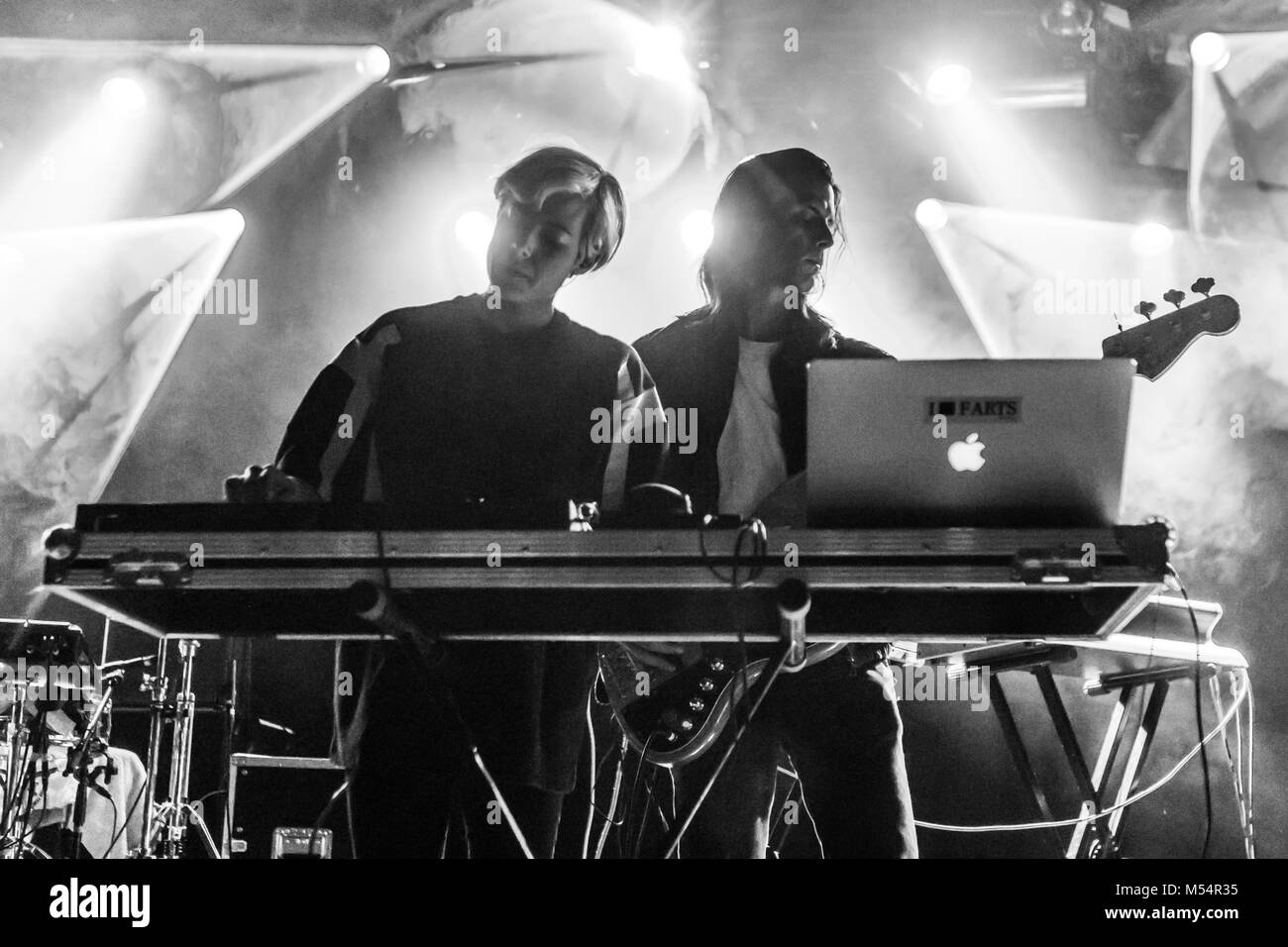 Odd beholder hi-res stock photography and images - Alamy