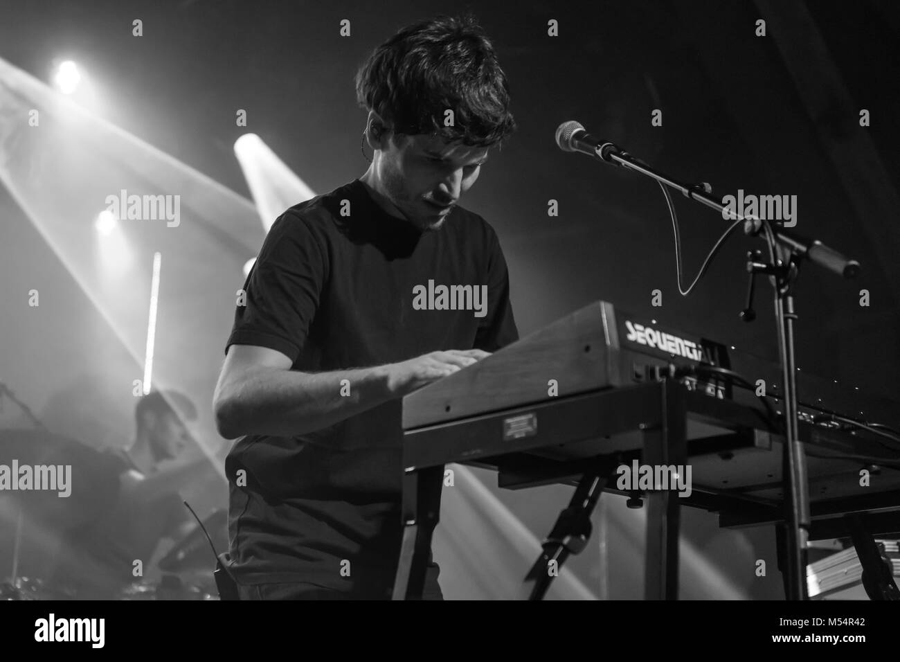 James hall singer Black and White Stock Photos & Images - Alamy