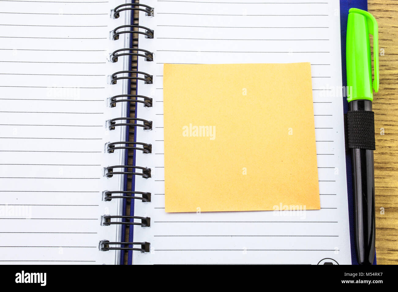 Open note book hi-res stock photography and images - Alamy