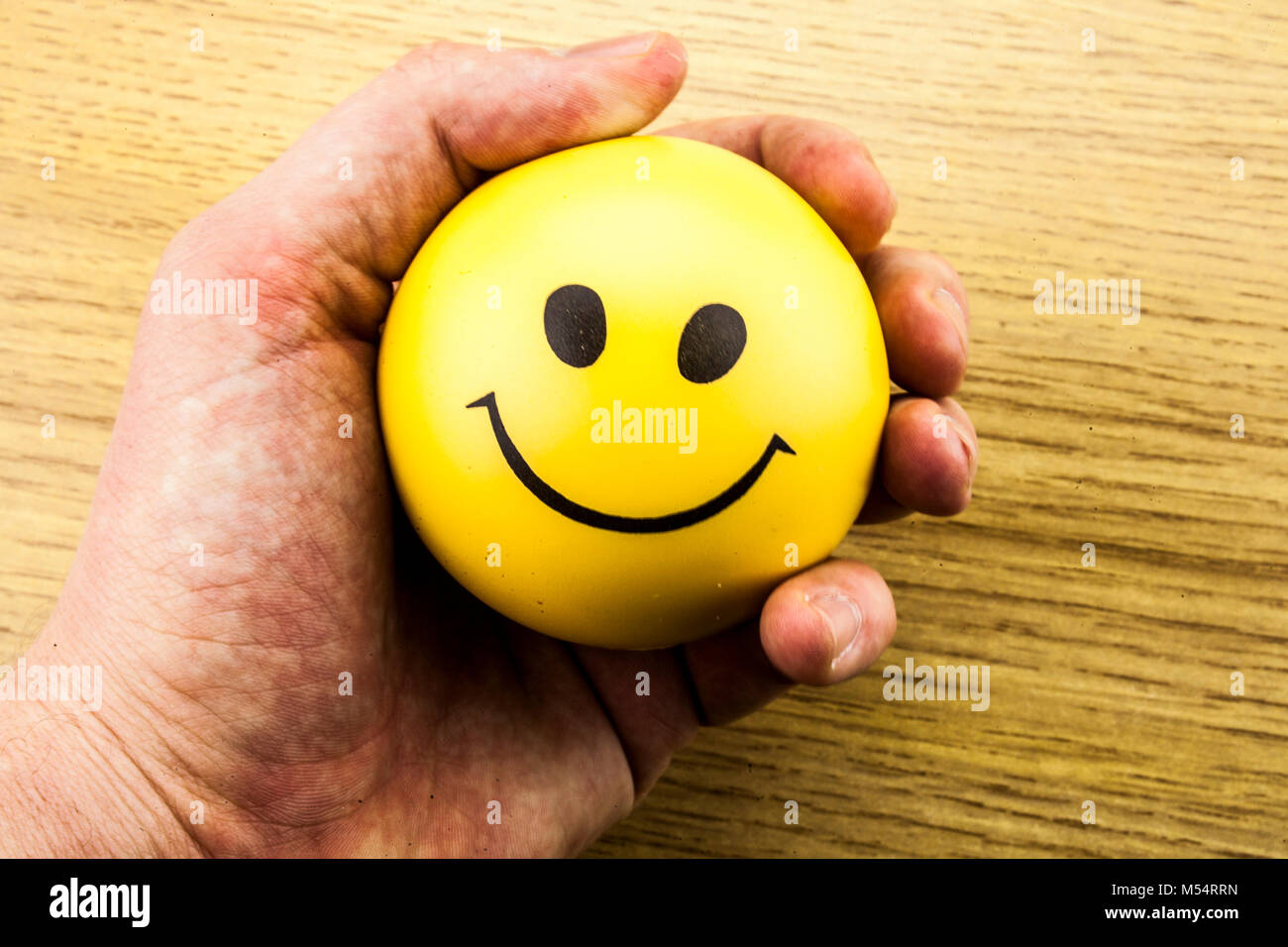 Smile yellow hi-res stock photography and images - Alamy