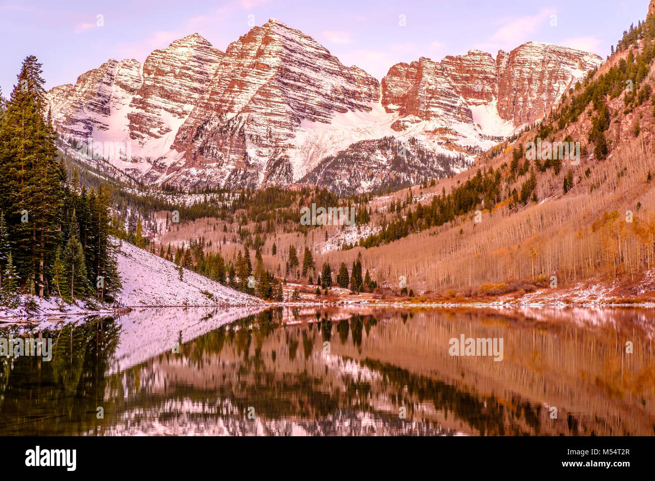 Maroon bells view sunrise hi-res stock photography and images - Alamy