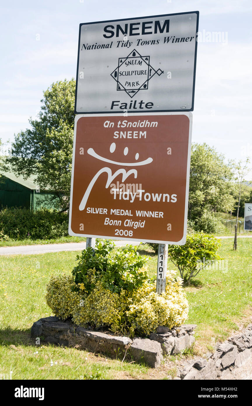 A 'Tidy Town sign in Sneem on the Ring of Kerry in Southern Ireland ...