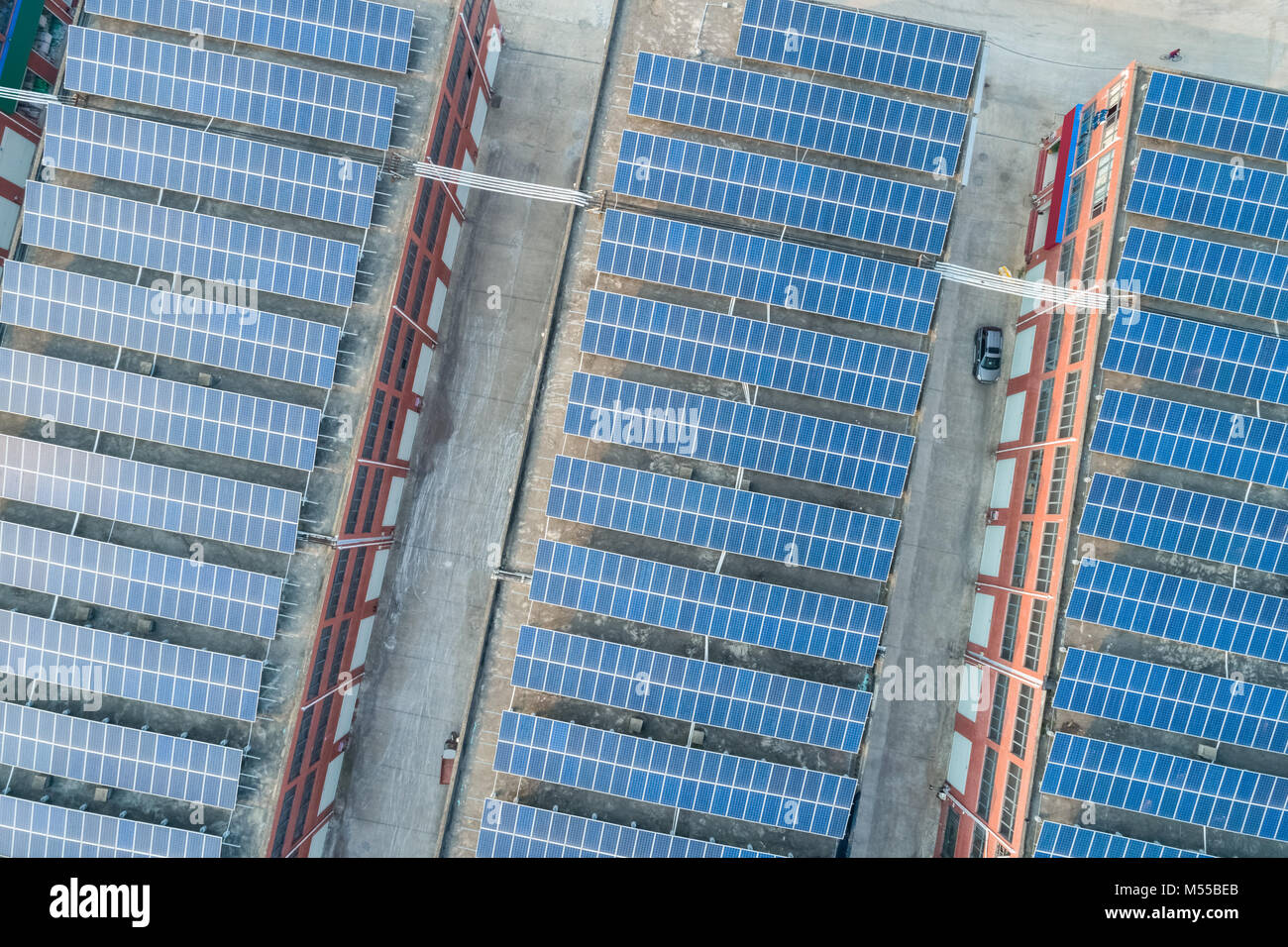 China rooftop solar panel hi-res stock photography and images - Alamy