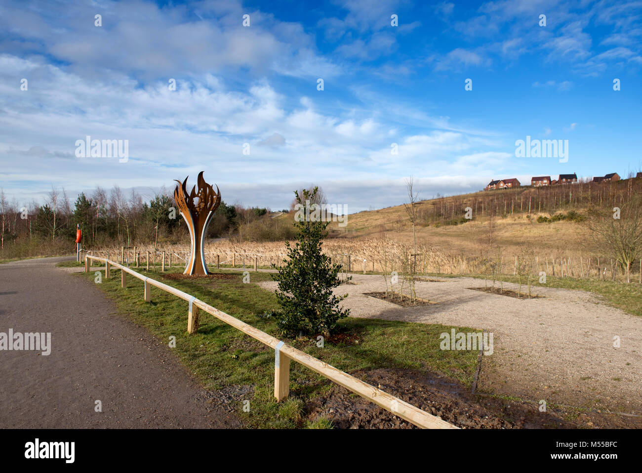 Sculpture at Gedling Country Park in Nottingham, Nottinghamshire ...