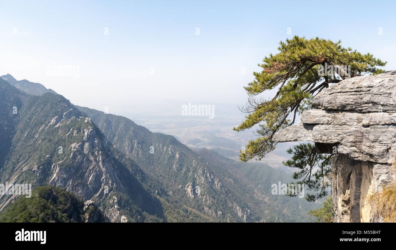 mount lushan landscape Stock Photo - Alamy