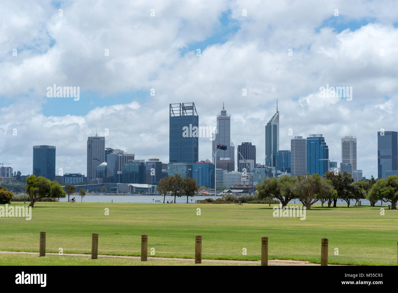 Perth stadt skyline hi-res stock photography and images - Alamy