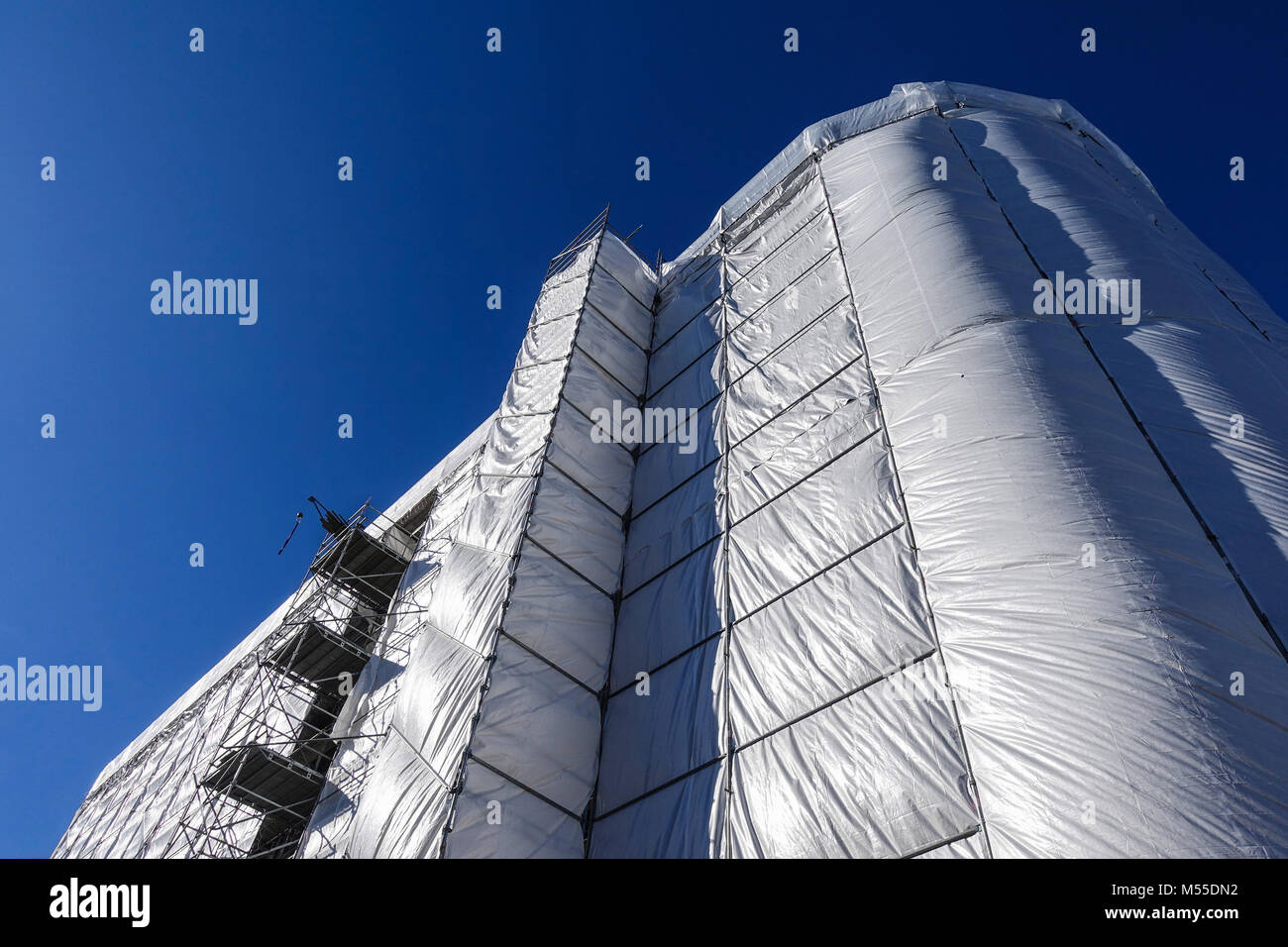 Tarpaulin architecture High Resolution Stock Photography and Images - Alamy