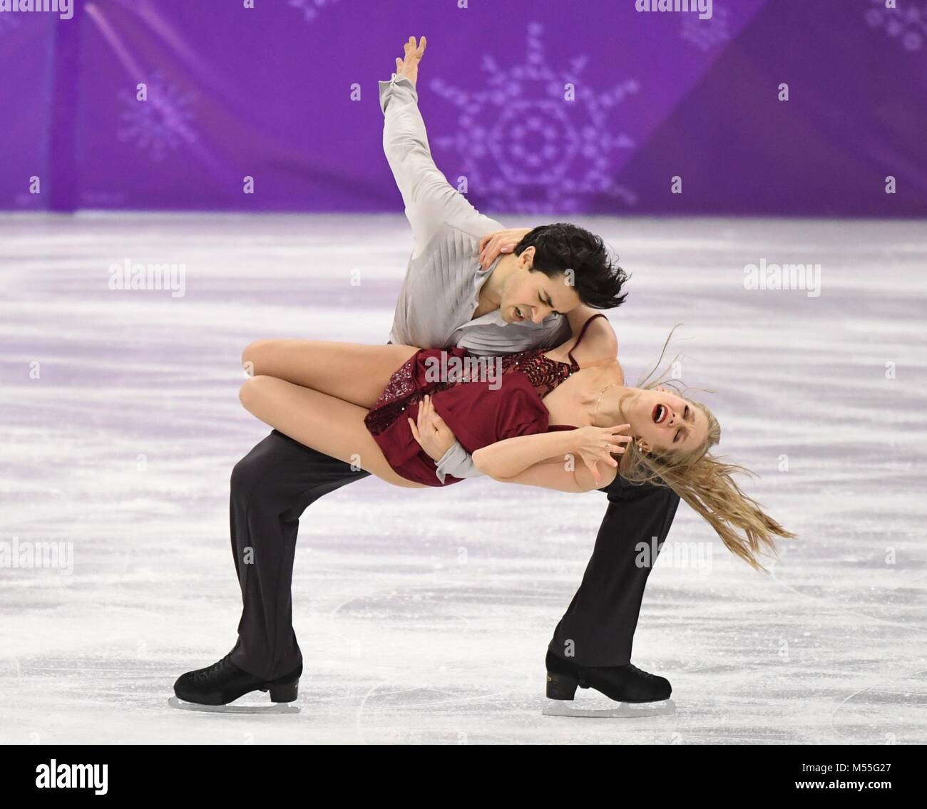 Pyeongchang, South Korea. 20th Feb, 2018. Kaitlyn Weaver (Front) and ...