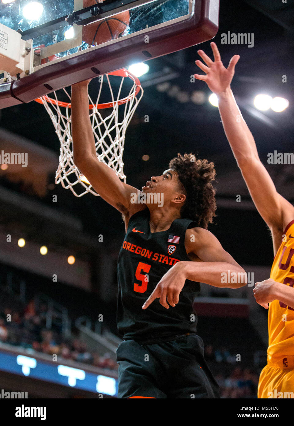Los Angeles, CA, USA. 17th Feb, 2018. Oregon State guard (5) Ethan ...