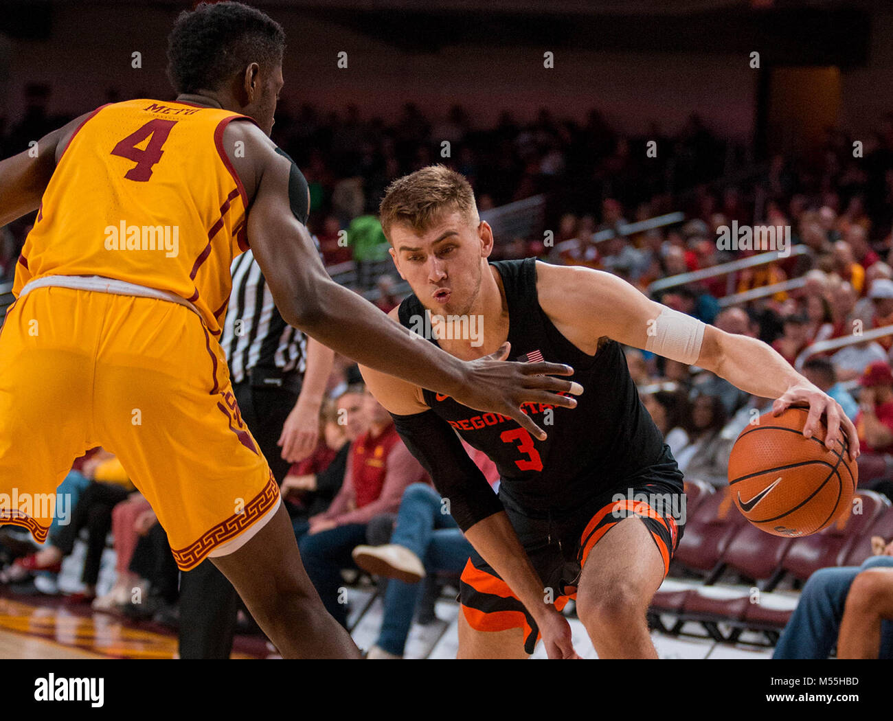 Los Angeles, CA, USA. 17th Feb, 2018. Oregon State forward (3) Tres ...