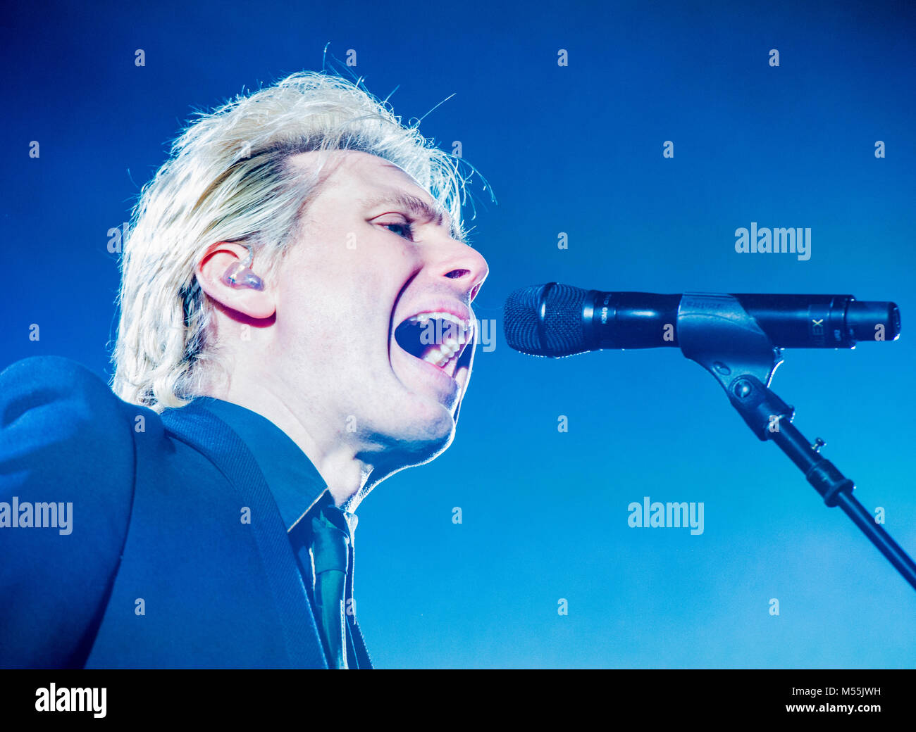 Alex Kapranos (lead singer of the band Franz Ferdinand) performing live ...