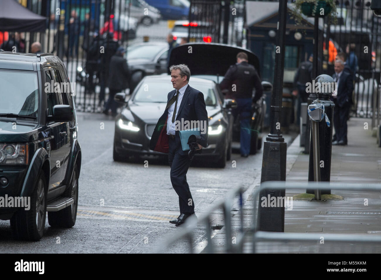 Education secretary damian hinds arrives hi-res stock photography and ...