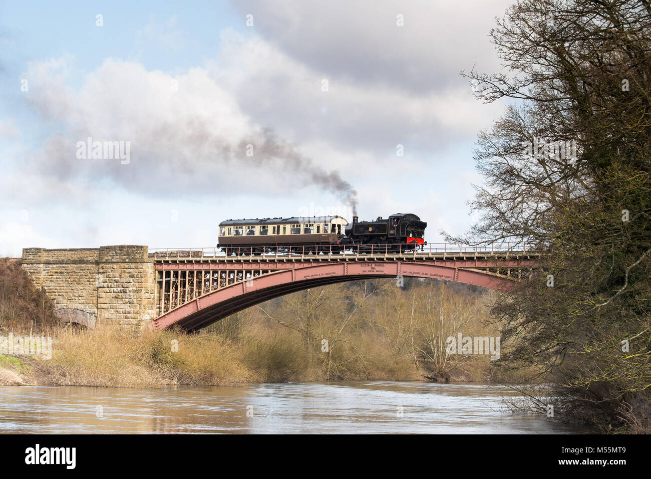 Kidderminster, UK. 20th February, 2018. UK weather: on the second day ...