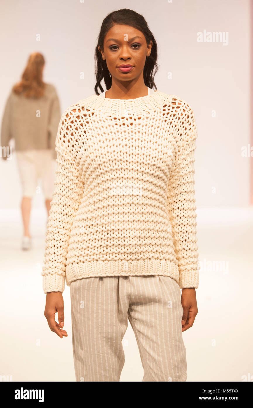 Catwalk model black and red hi-res stock photography and images - Alamy