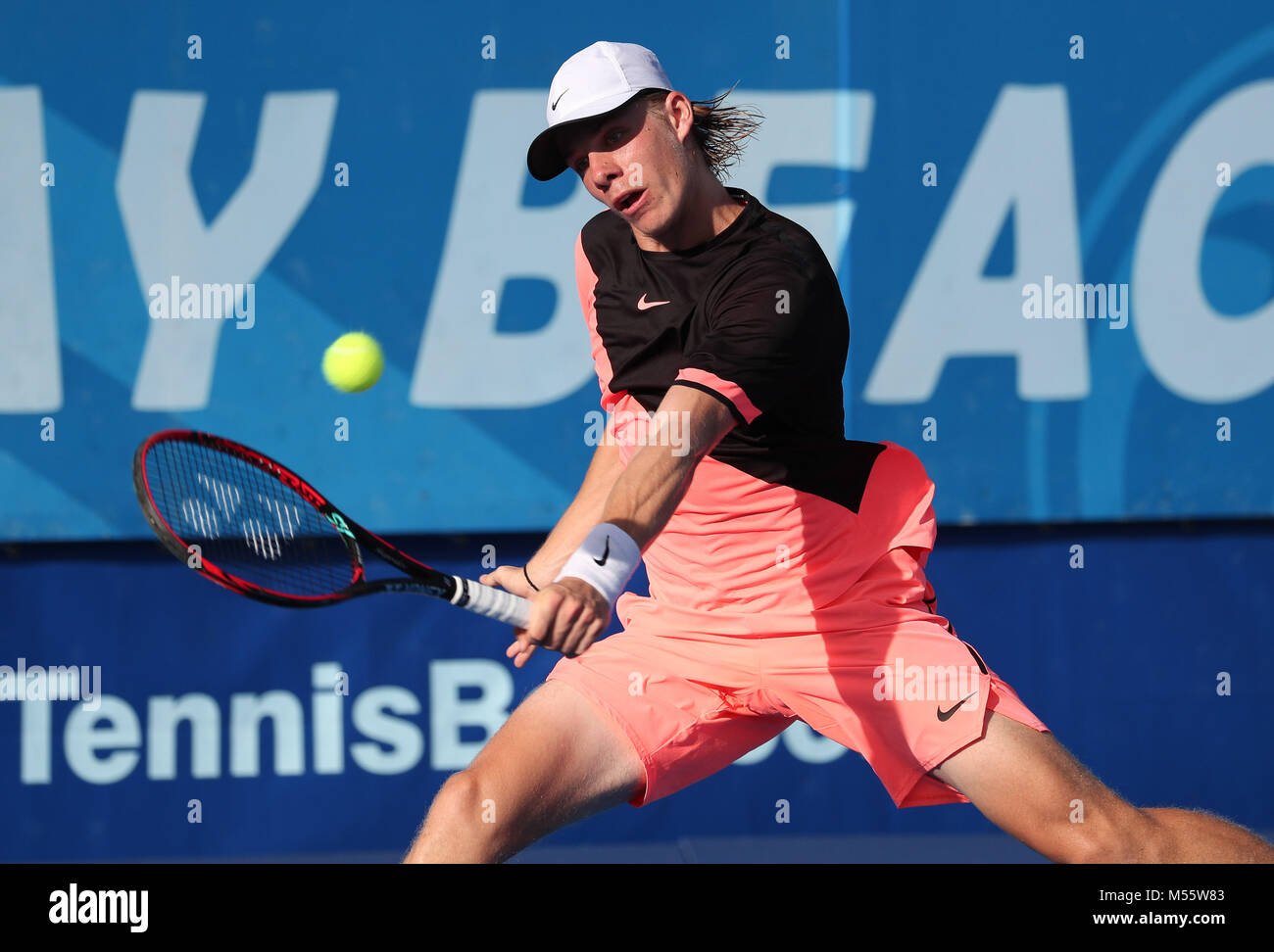 Hits backhand to denis shapovalov hi-res stock photography and images - Alamy