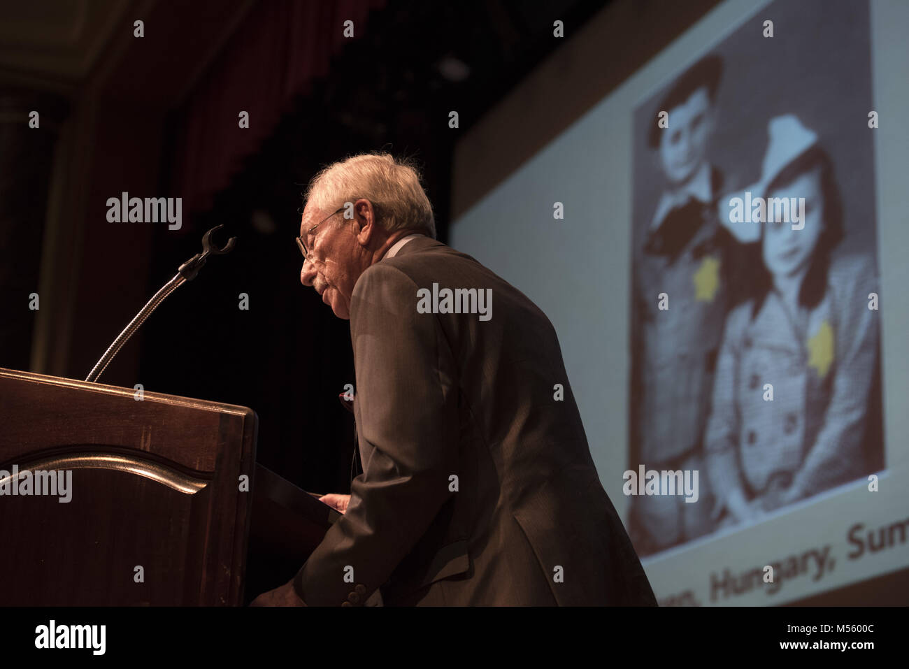 Robert Ratonyi High Resolution Stock Photography and Images - Alamy