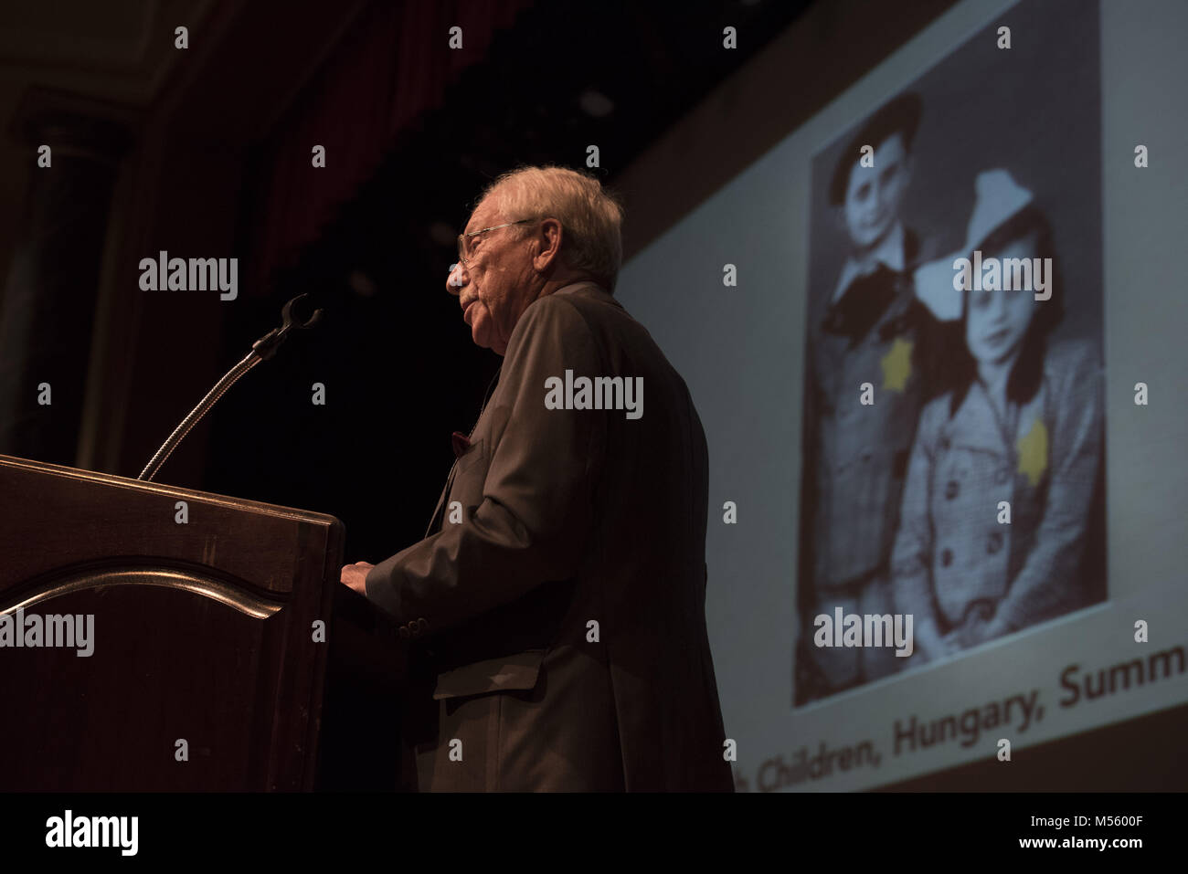 Robert Ratonyi High Resolution Stock Photography and Images - Alamy