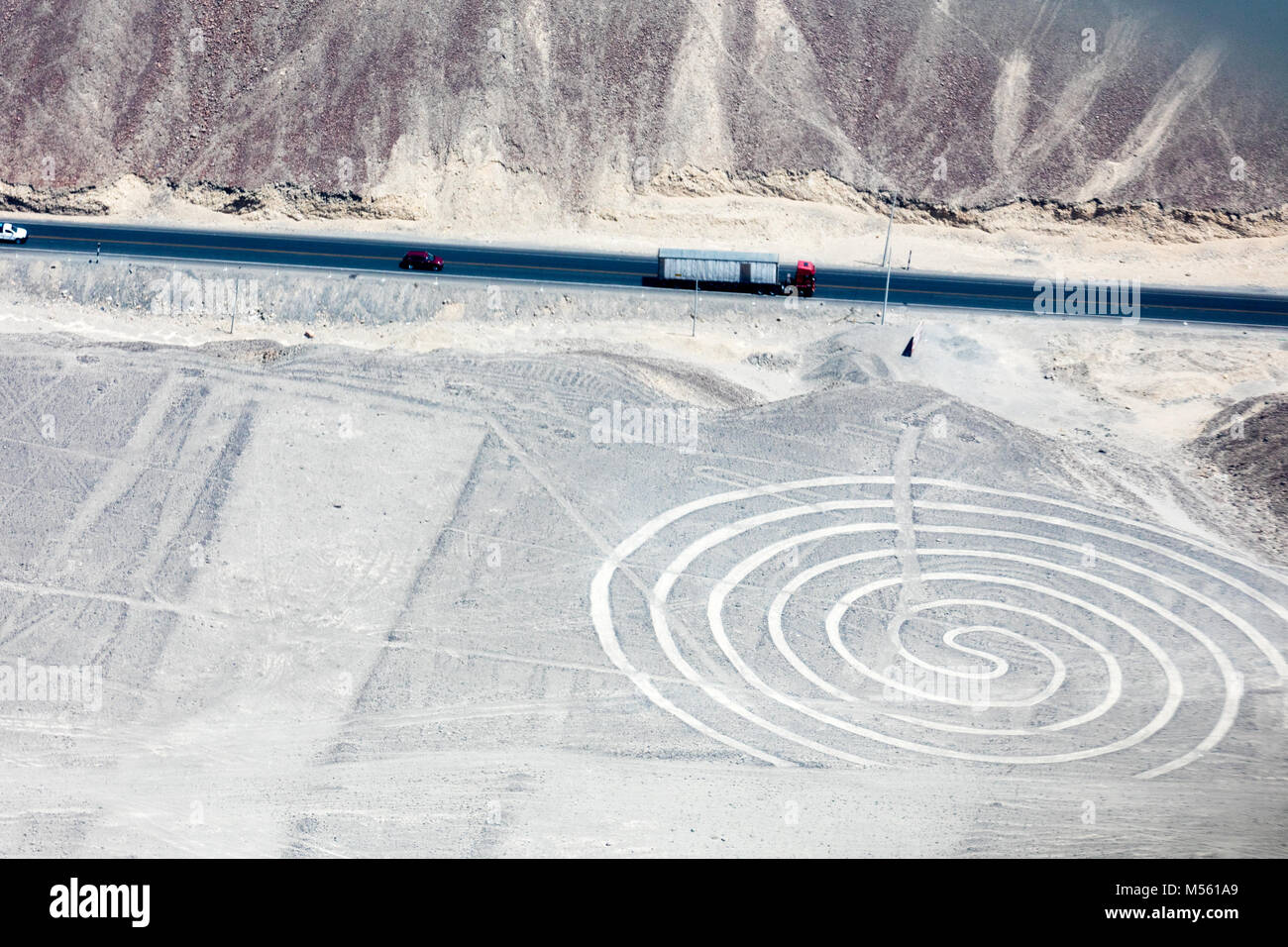 Nazca lines from the aircraft Stock Photo - Alamy