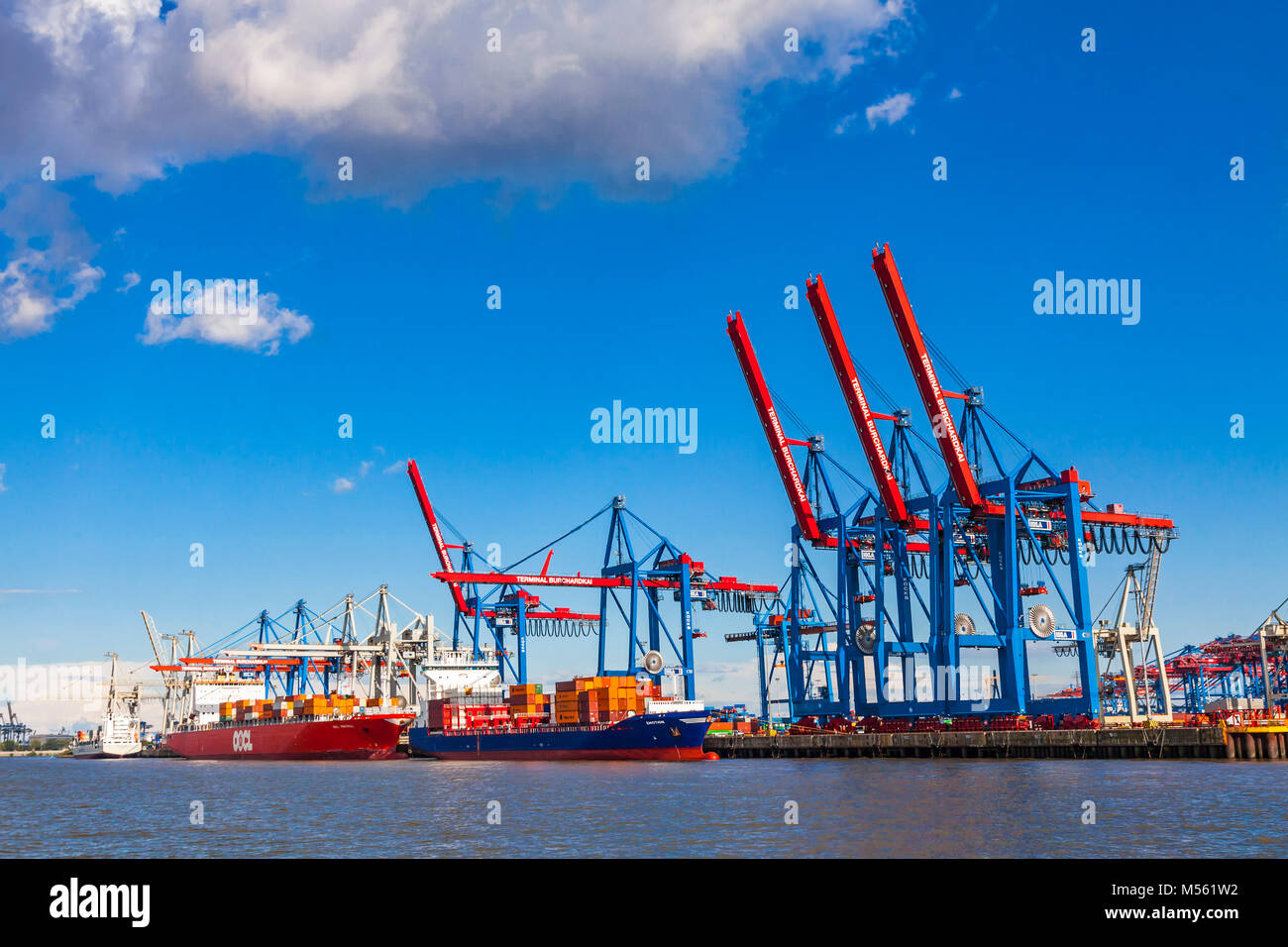 HAMBURG, GERMANY - JUNE 25, 2014: Docks of Port of Hamburg (Hamburger ...