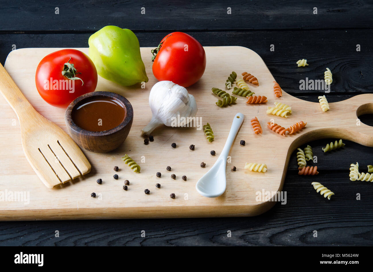Ingredients ready for italian pasta sauce Stock Photo - Alamy