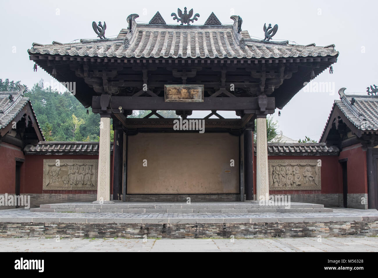 Ancient gazebo hi-res stock photography and images - Alamy
