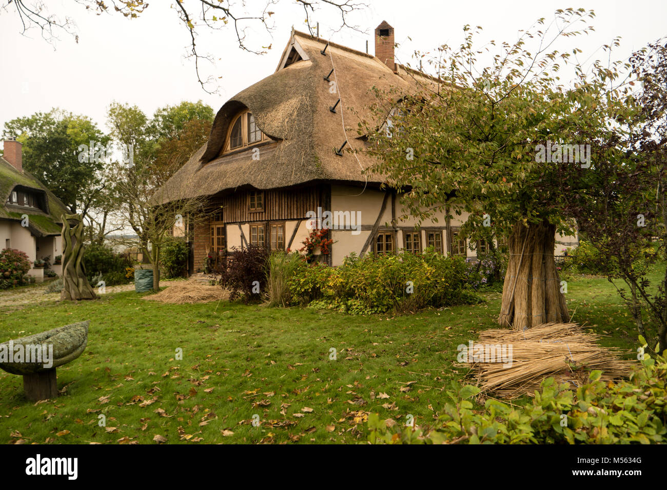Thatched Roof Farmhouse Germany Stock Photos & Thatched Roof Farmhouse ...
