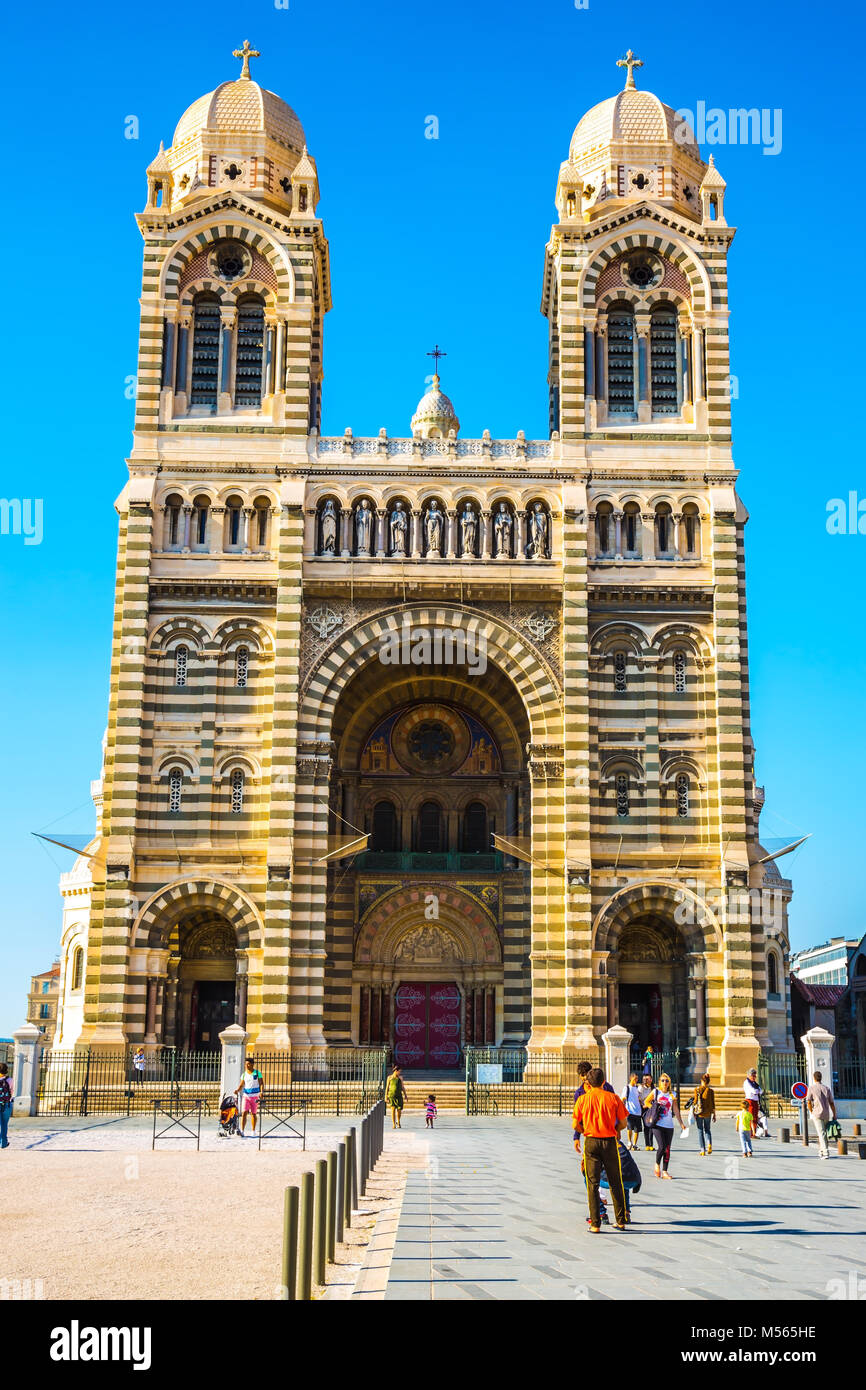 Spring monuments hi-res stock photography and images - Alamy