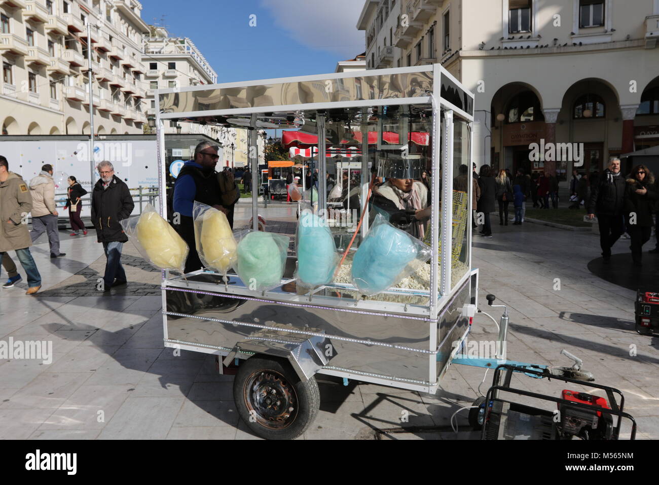 Selling candy hi-res stock photography and images - Alamy