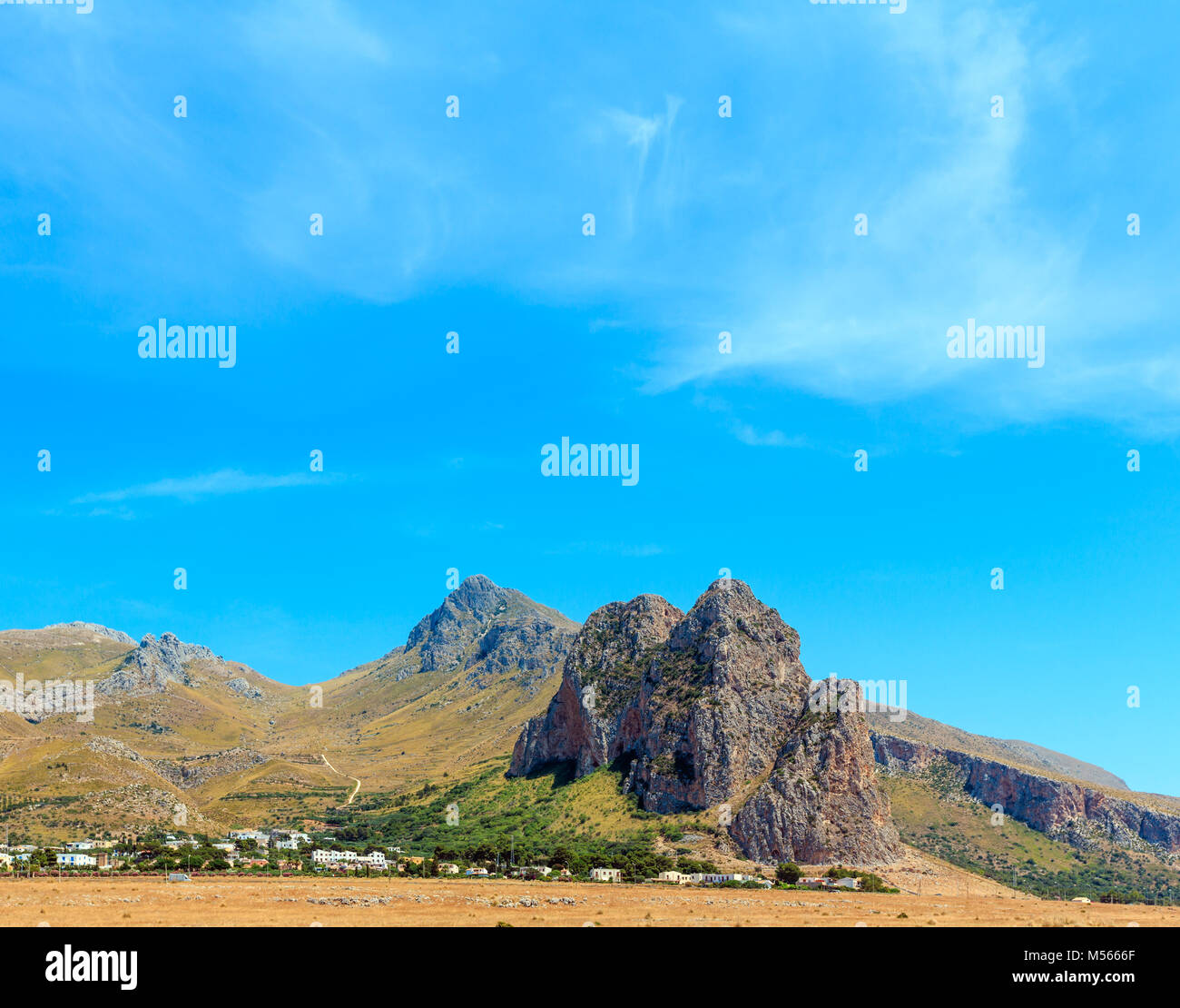 Macari hi-res stock photography and images - Alamy