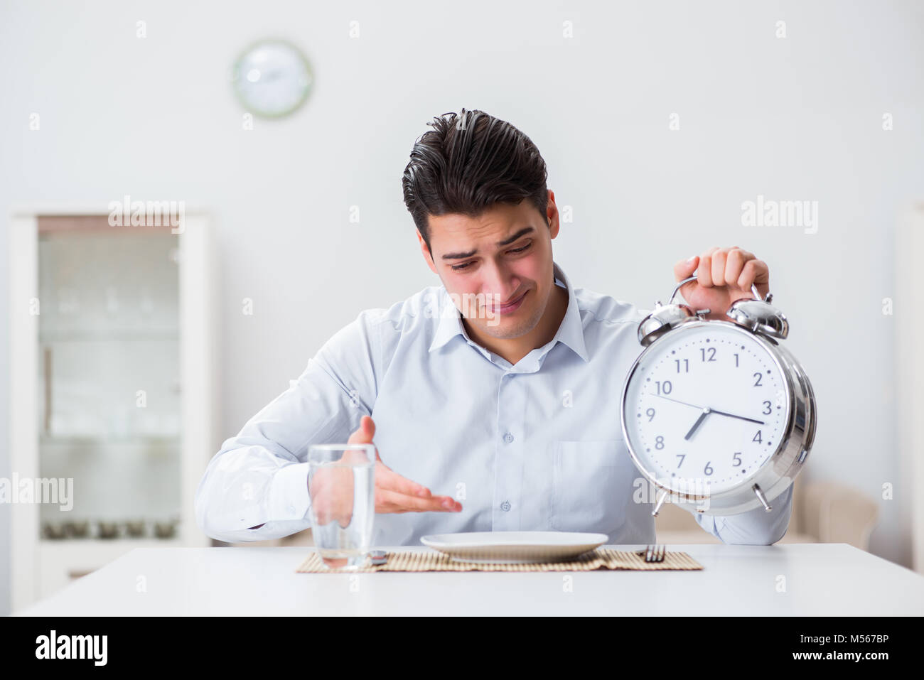 Concept of slow service in restaurants Stock Photo - Alamy