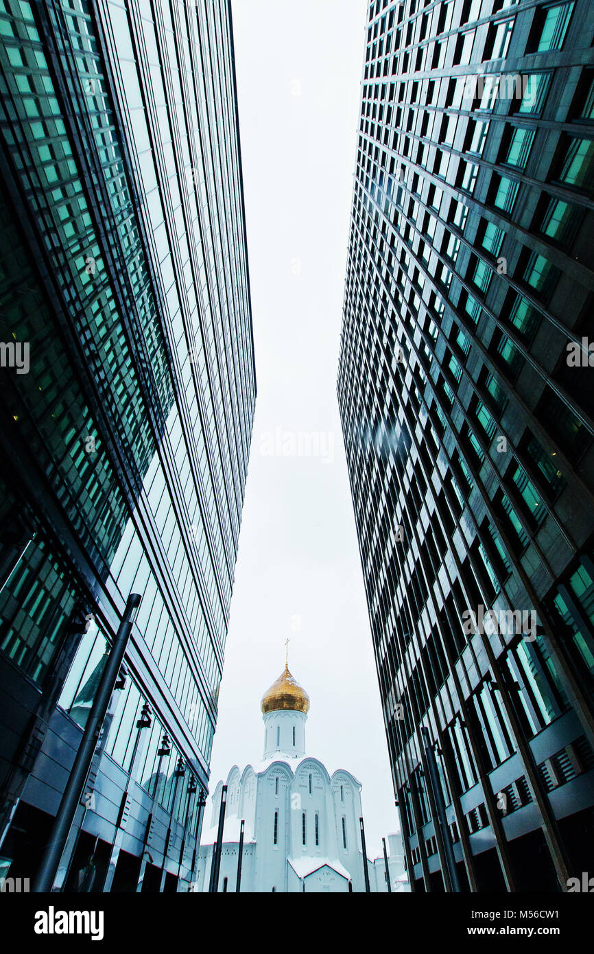 Business buildings skyline looking up with sky, high-rise buildings ...