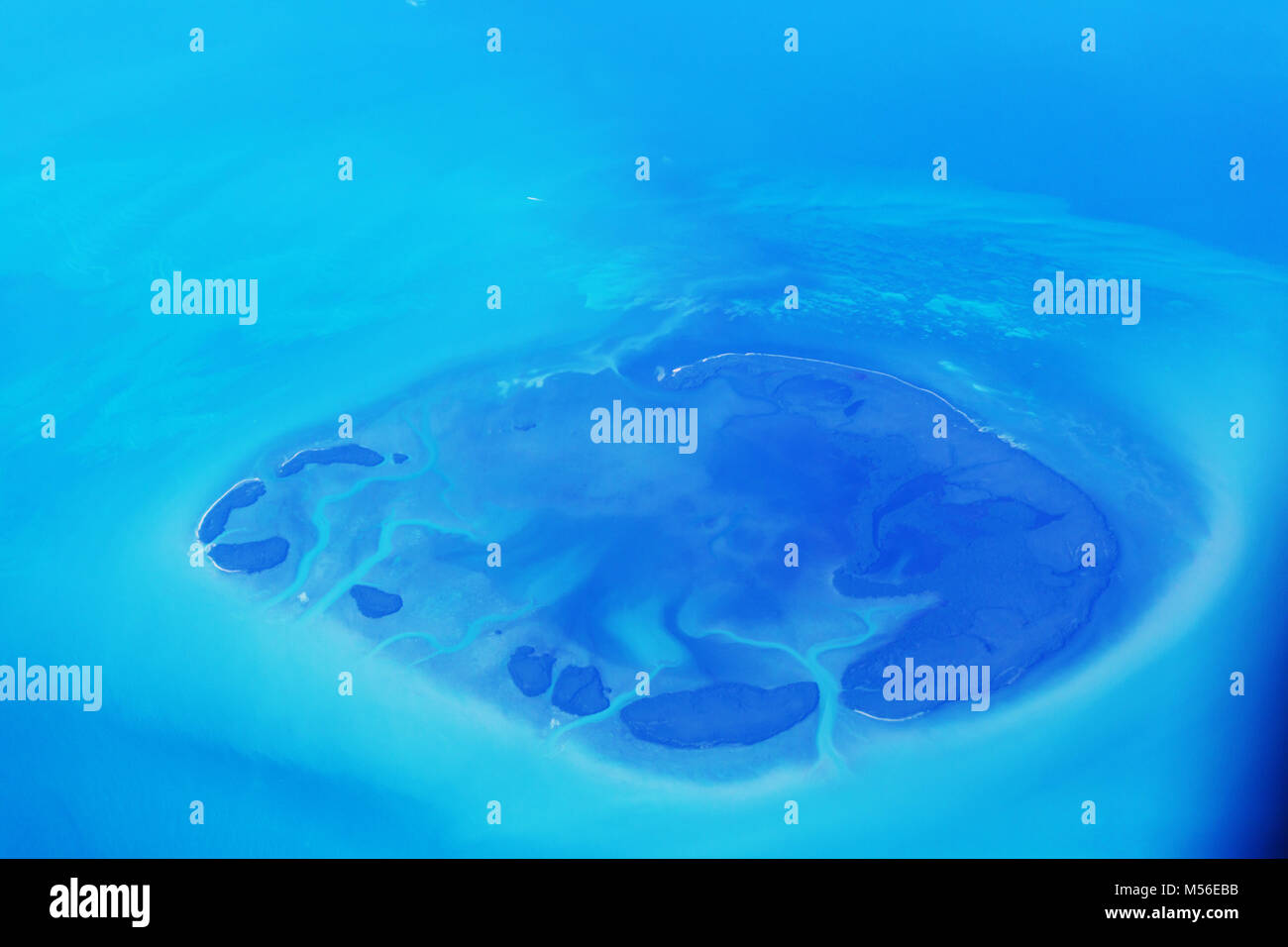 Tropical island above Stock Photo - Alamy
