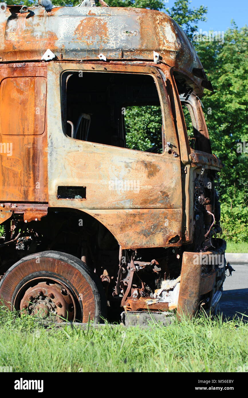Burned out truck hi-res stock photography and images - Alamy