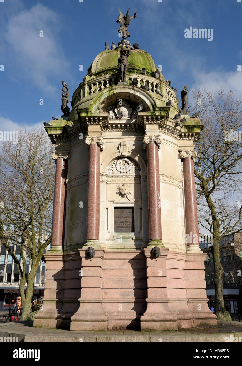 John Kay inventor of the flying shuttle, memorial in bury lancashire uk ...