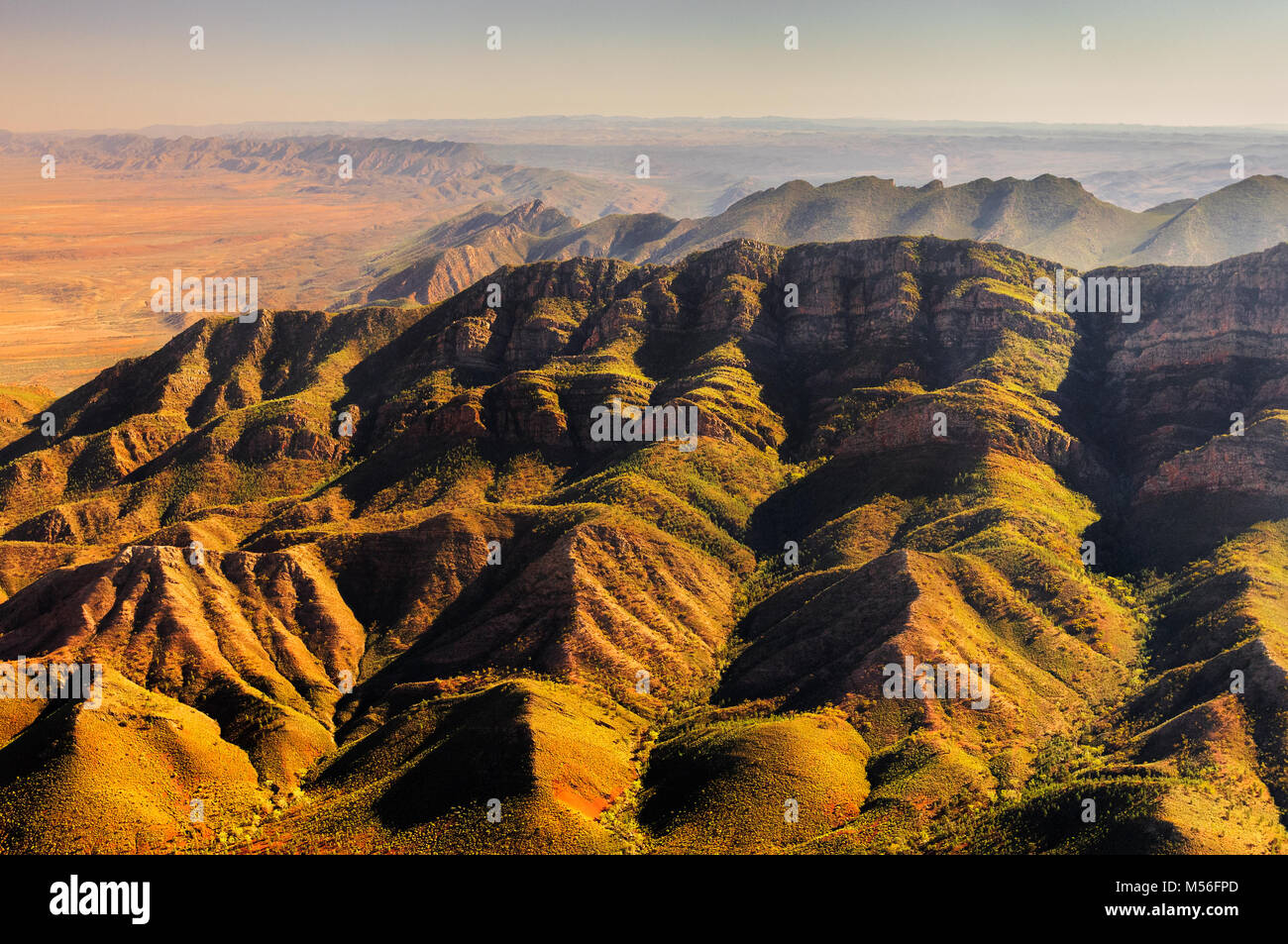 Mountain flinders range hi-res stock photography and images - Alamy