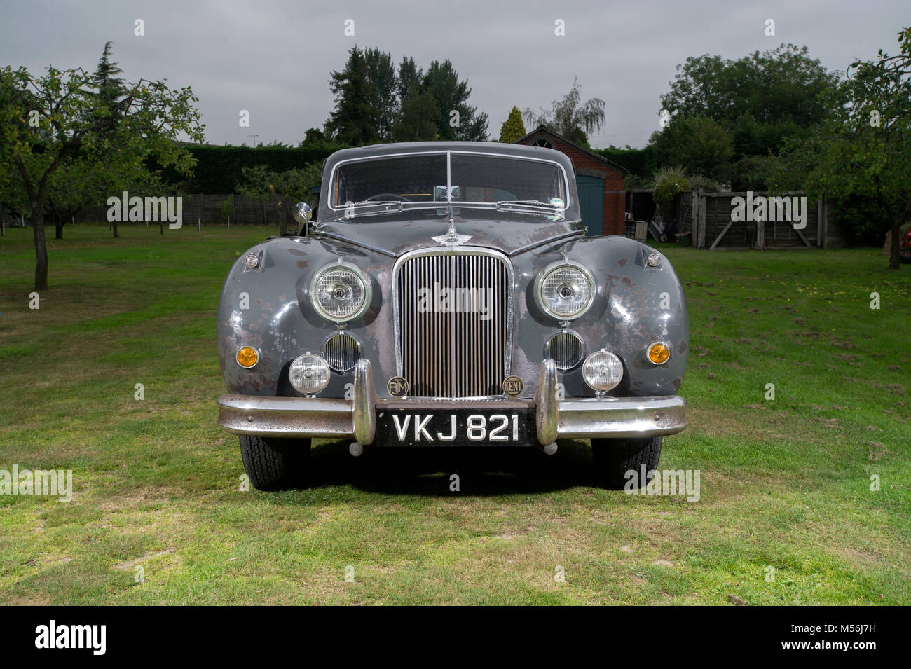Scruffy car hi-res stock photography and images - Alamy