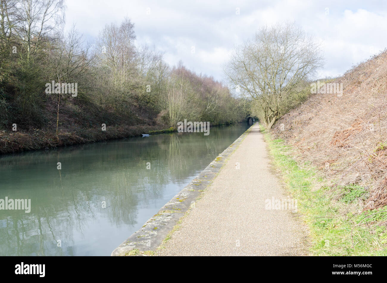 The Birmingham Canal by Galton Bridge in Smethwick, West Midlands Stock ...