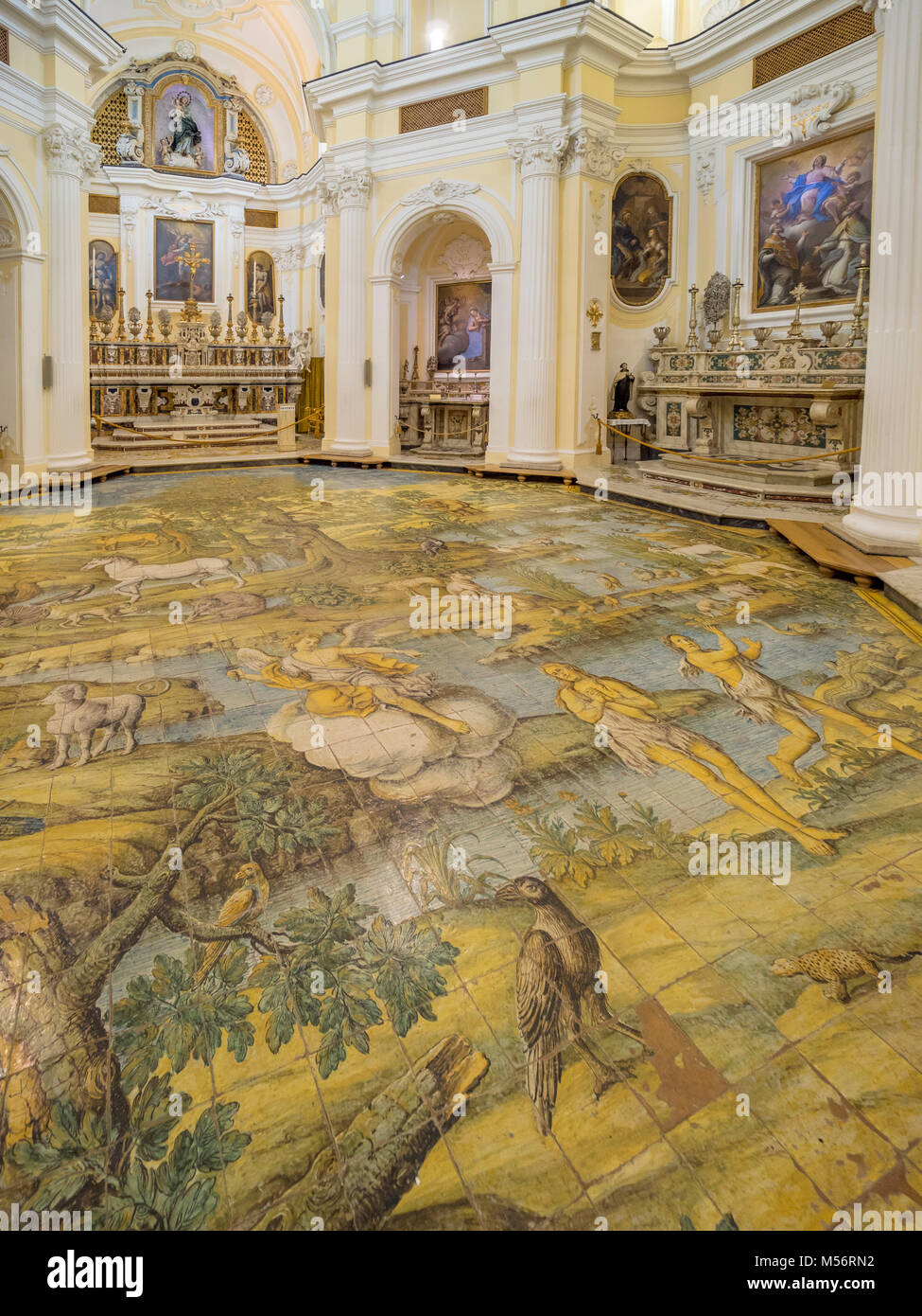 Mosaic floor interior church hi-res stock photography and images - Alamy