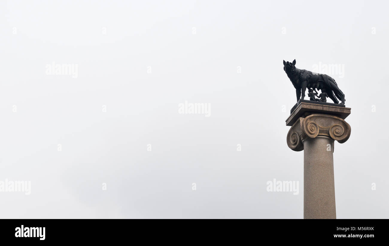 Myth sculpture romulus and remus rome hi-res stock photography and ...