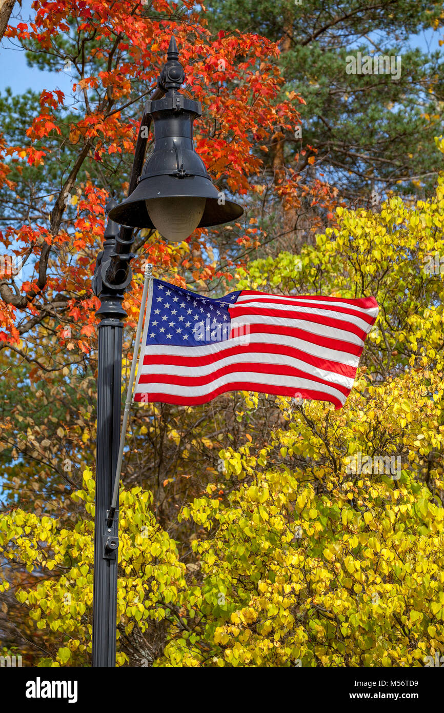 Stripes streetlight hi-res stock photography and images - Alamy